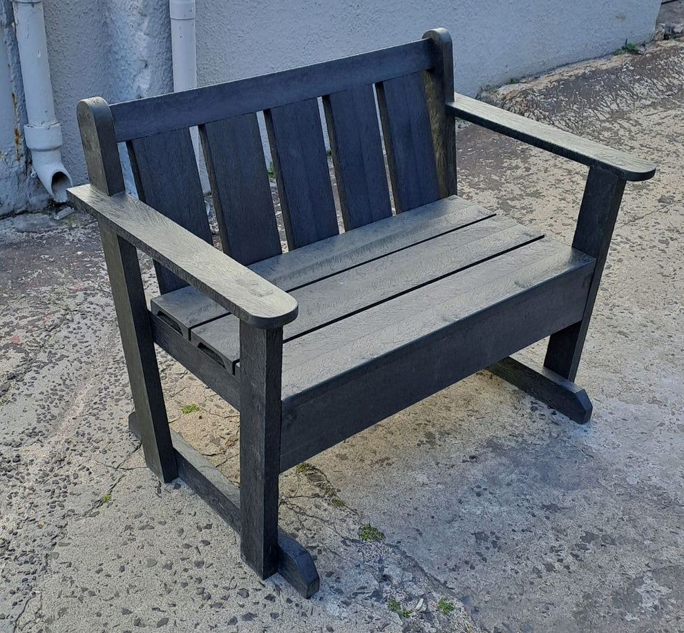 RECYCLED PLASTIC "BUDDY BENCH" – BENCH AND PATIO AFRICA (PTY) LTD